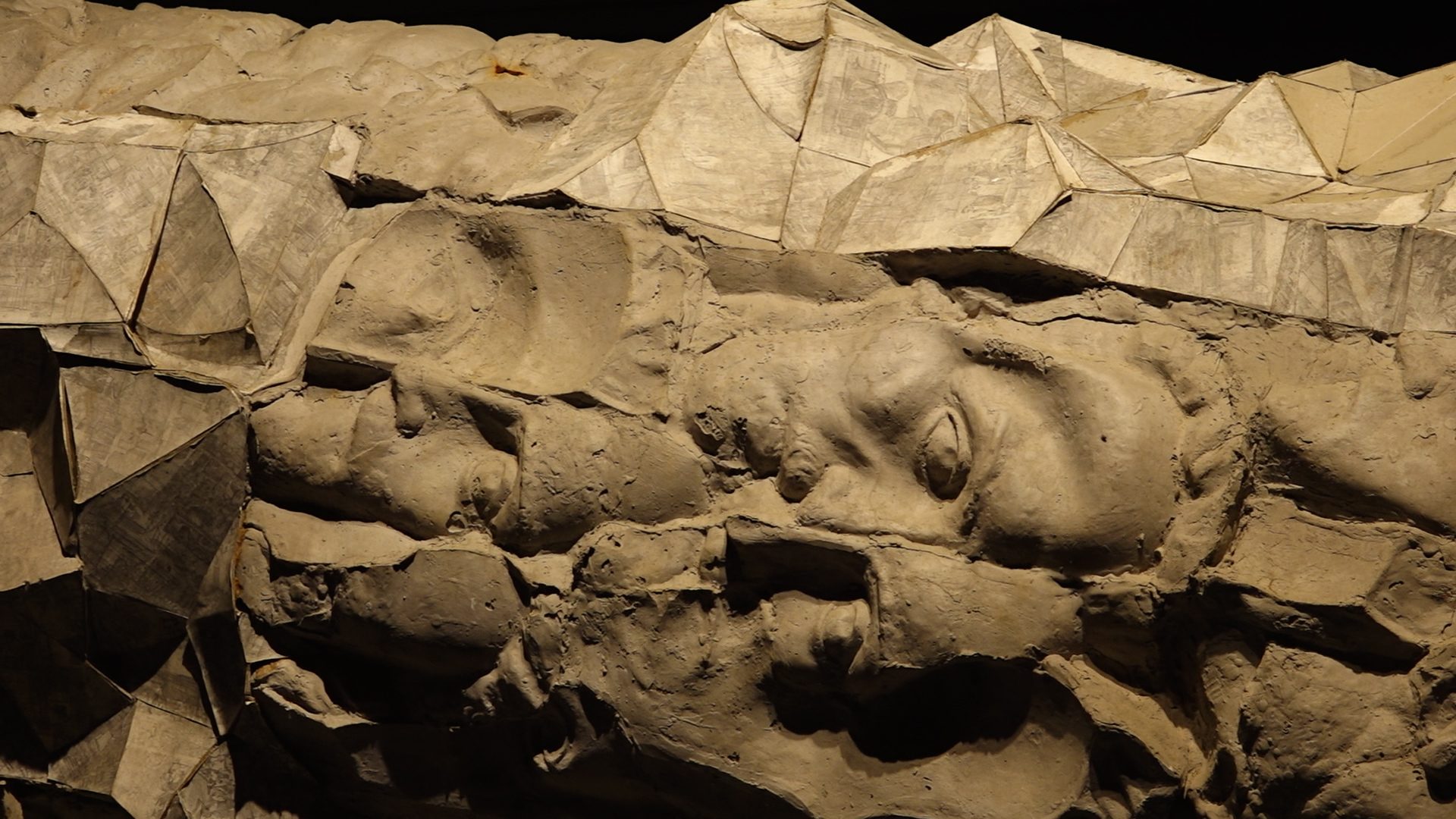 Expozitia Monumental si efemer la Cazarma U - Sensoarte