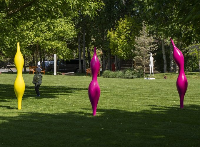 Sculptura “The Stretching Room” de Daniela Pălimariu la RAD Sculpture ...